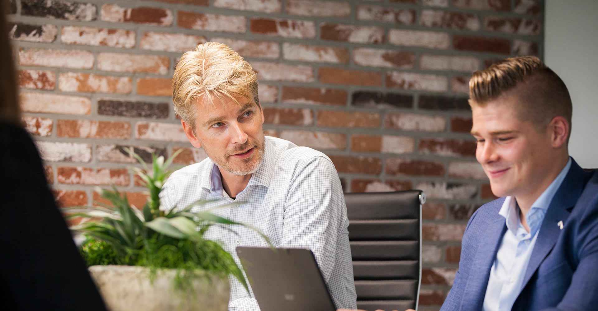 Bedrijfsovername Hostma BV begeleid door Jack Kroon en Rob Bierens